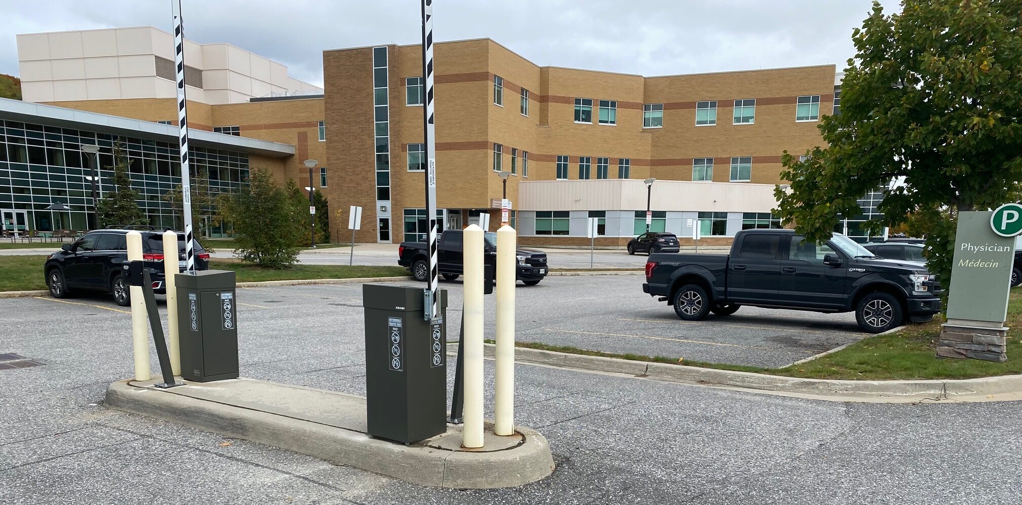 Find Your Barier Parking Gate Solutions With Us - Amano McGann